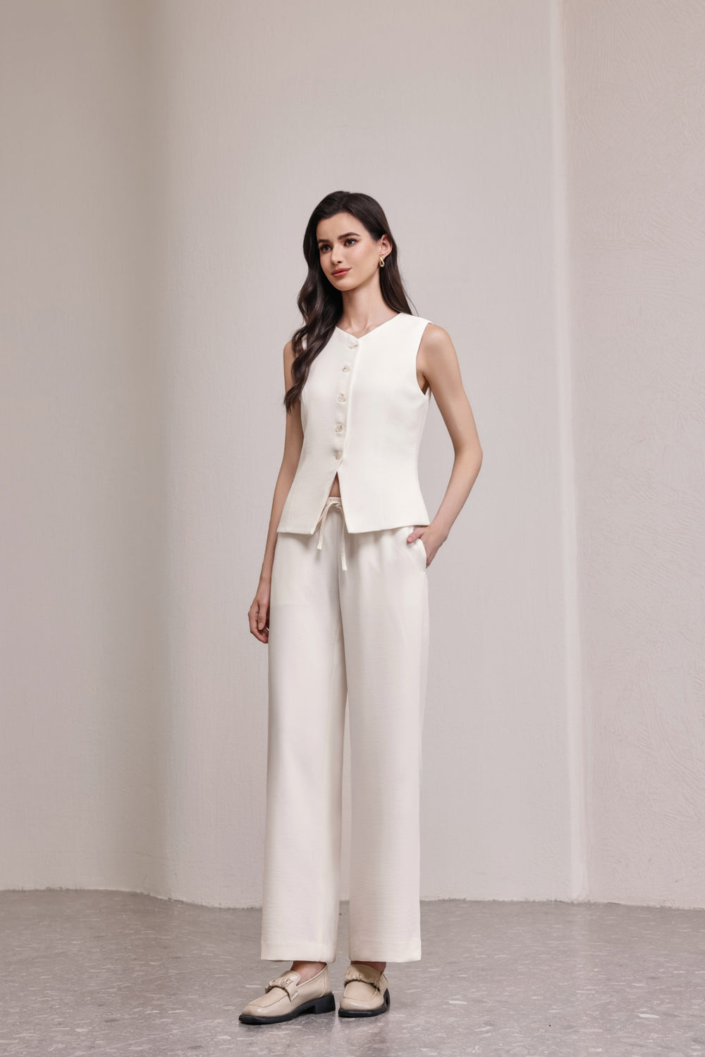 Luna Clothing Collection - Modern Linen Fashion for Everyday Style