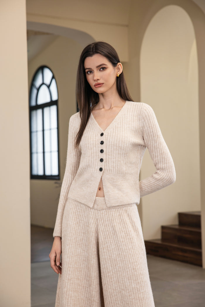 Luna Clothing Collection - Modern Linen Fashion for Everyday Style